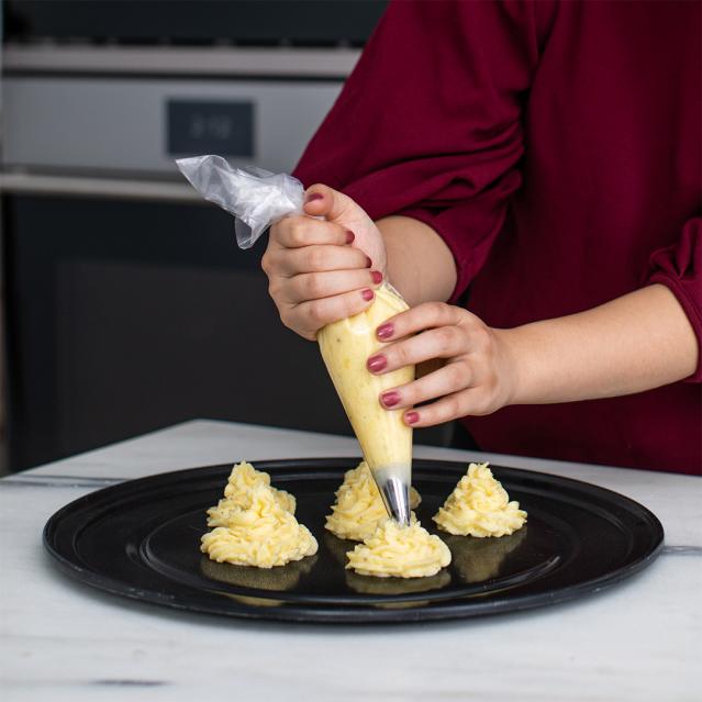 Thanksgiving for a Small Gathering | Cafe Appliances